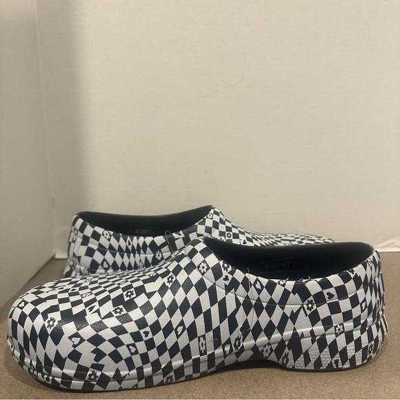 CROCS | Shoes | Crocs Dual Comfort Ontheclock Mens 2 Clogs Slipon ...